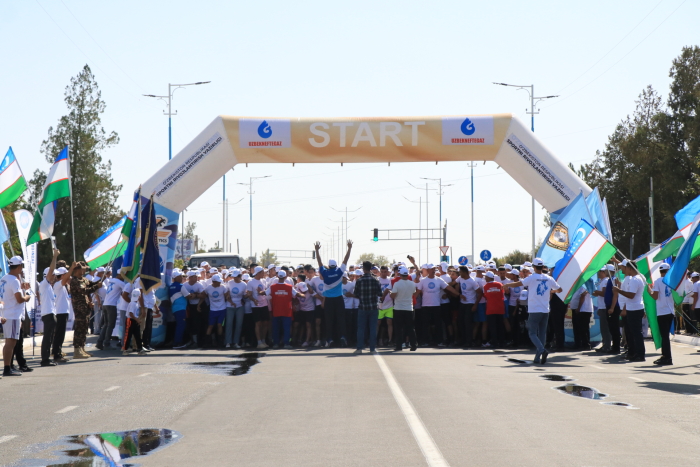 Нурота шаҳрида Save Aral – 2022 спорт оммавий югуриш мусобақасининг учинчи босқичи бўлиб ўтди