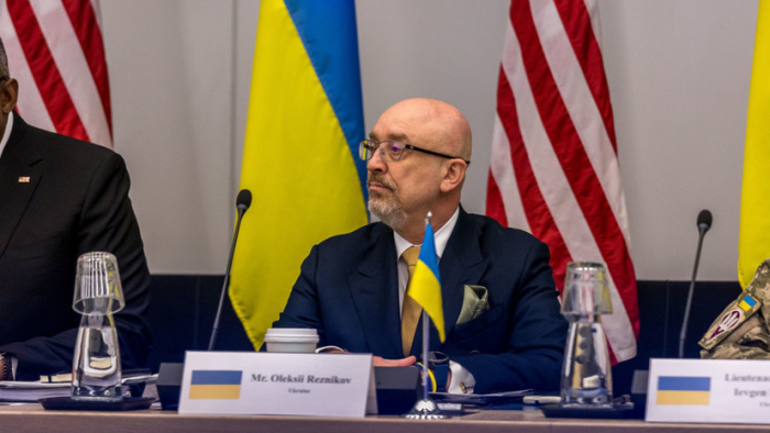 Reznikov Ukrainada harbiy xizmat endi kerak emasligini tan oldi